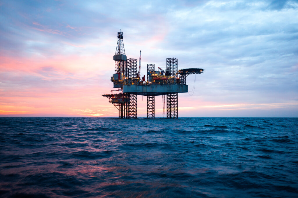 The Dangers of Working on an Oil Rig - Marzzacco Niven & Associates